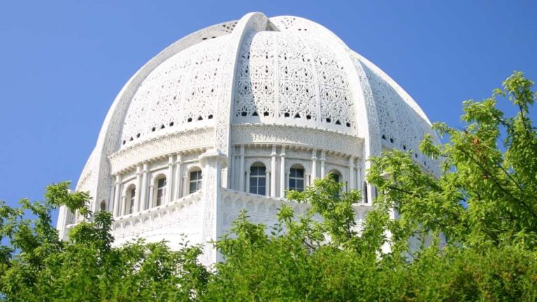 10 Hindu Temples Near Chicago That Every Indian Must Visit