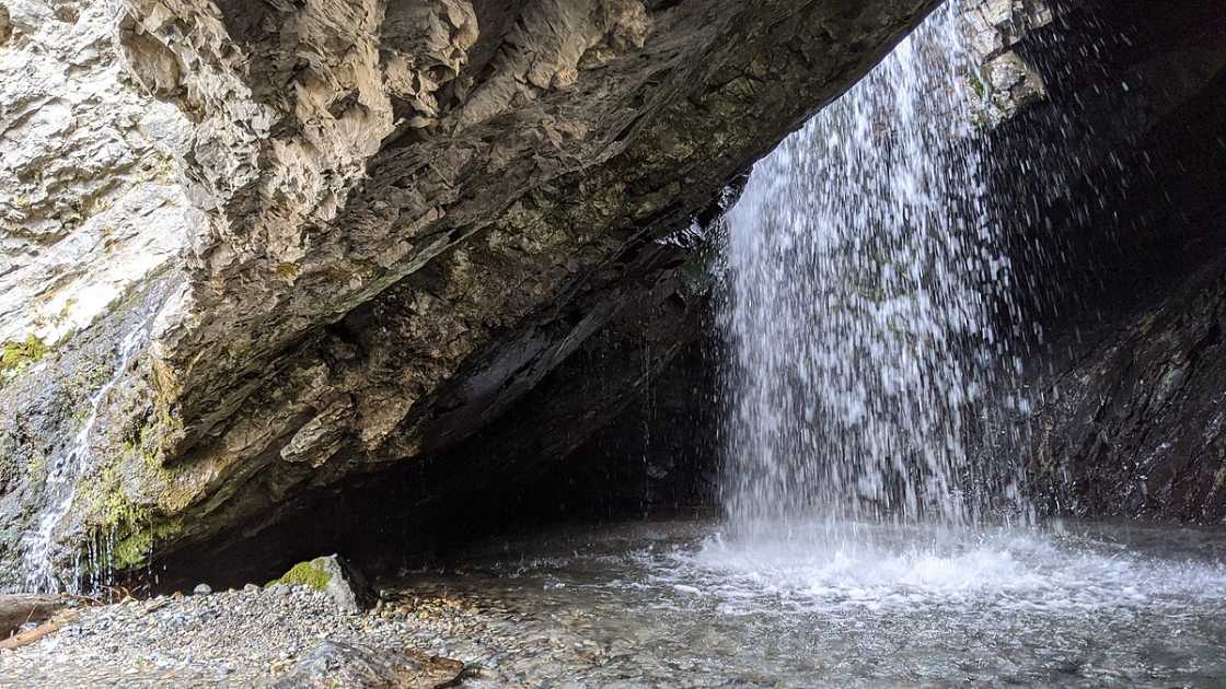 15 Best Waterfalls In Utah