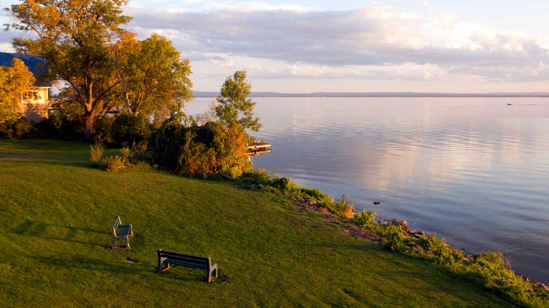 Top 15 Waterfalls in Green Bay - Wanderersplanet