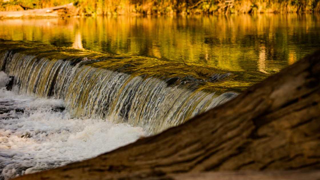 Top 15 Waterfalls in Green Bay - Wanderersplanet